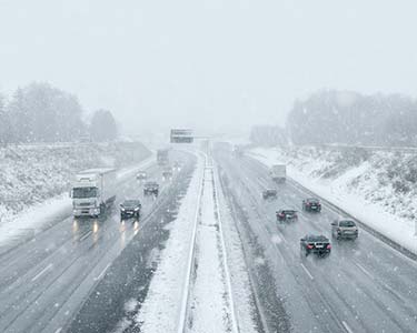 Winter Driving Hazards & Tips for Avoiding Accidents in Bad Winter Weather